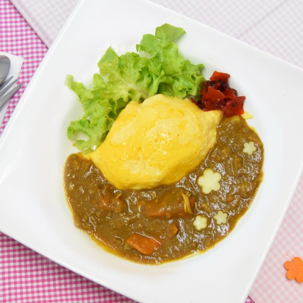 Omelette Rice Curry - Maid cafe Maidreamin Thai